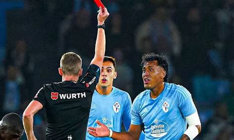 Renato Tapia Fue Expulsado En El Celta Vs Sevilla Y Así Reaccionó Rafa