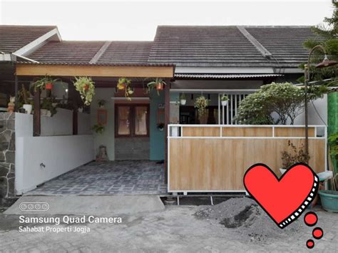 Rumah CANTIK KEKINIAN FULL PERABOT FULL TAMAN