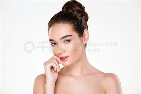 摆姿势高清图片 美丽迷人的年轻女子的肖像，皮肤完美，摆姿势 生活方式免费下载格式编号51142361 千图网
