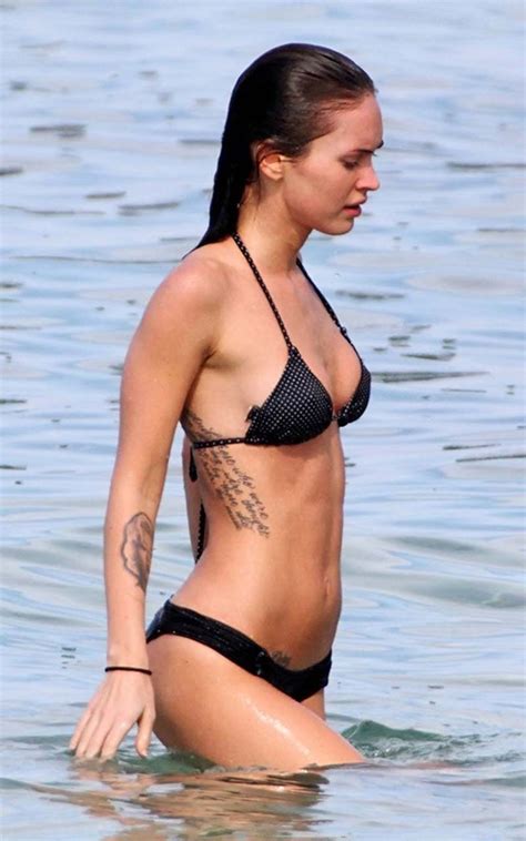 Megan Fox Showing Her Great Body In Black Bikini And Upskirt In Car