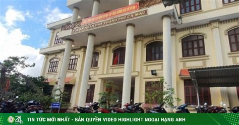Cựu chủ tịch tỉnh Cà Mau kiện đòi lại căn nhà nổi tiếng