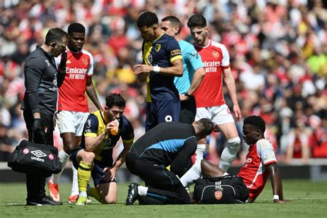 Arsenal Injury Latest With 3 Man Utd Doubts Amid Saka Update
