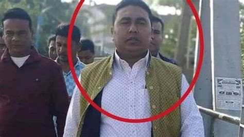 জীবন যাত্রা শুরু ট্রেকারের হেল্পার হিসেবে