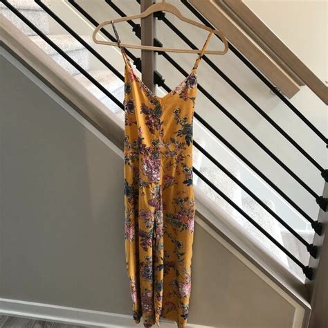 Xhilaration Pants And Jumpsuits Xhilaration Floral Cropped Sleeveless