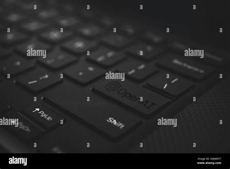 Logo OpenAI ChatGPT sur clavier PC ChatGPT est un chatbot lancé par