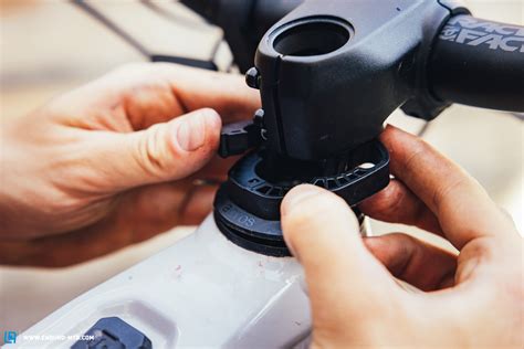 A Sensitive Topic Headset Cable Routing An Innovation No One Asked For Enduro