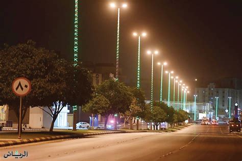 جريدة الرياض أمانــة القصيم تجمل الطـرق والمياديـن