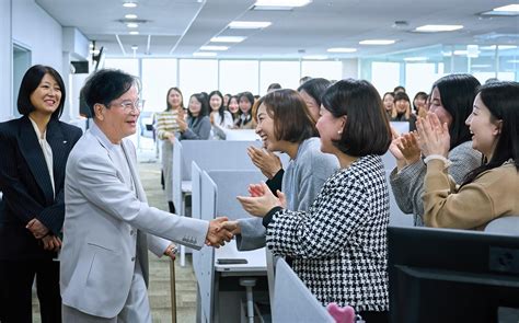 이재현 Cj 회장 협력업체 상생 강조5년만에 계열사 방문 韓聯社