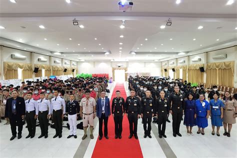 ในประเทศ แนะแนวนักเรียนโรงเรียนสิงห์บุรี เตรียมสอบโรงเรียนเตรียมทหาร