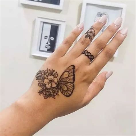 27 Stunning Butterfly Mehndi Designs Simple And Unique Fabbon