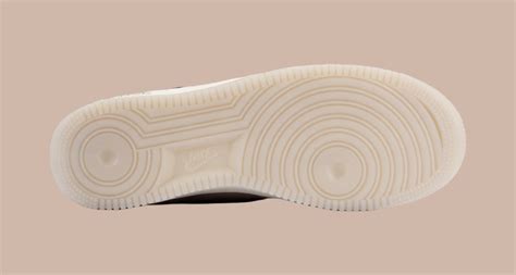 今年质感最好的「联名 Af1」明早登场！国区预告已上架！ 球鞋资讯 Flightclub中文站 Sneaker球鞋资讯第一站