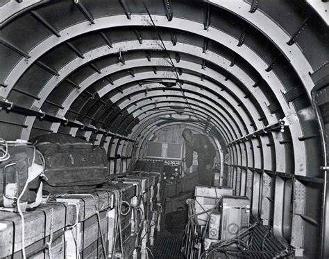 Douglas C-39