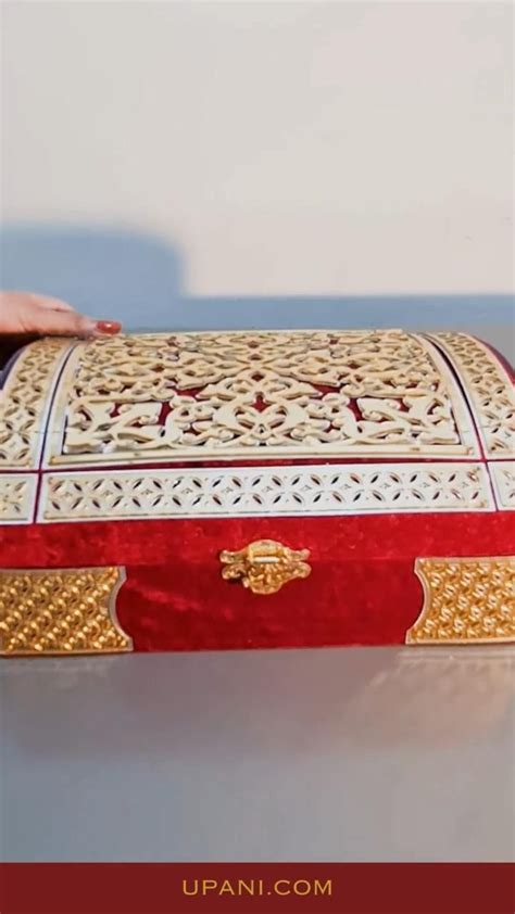 Luxurious Traditional Indian Wedding Invitation Box
