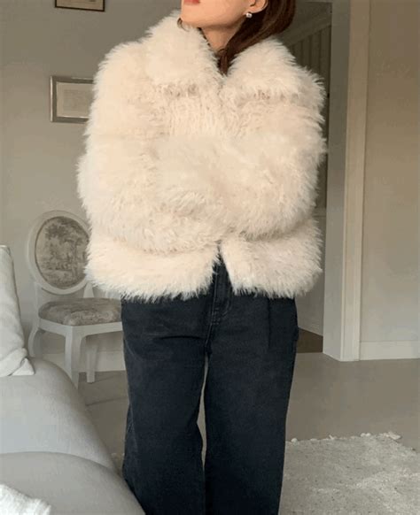 블러셔 에코 퍼자켓 여성 겨울 양털 뽀글이 시어링 오버핏 자켓 2colors 에이블리