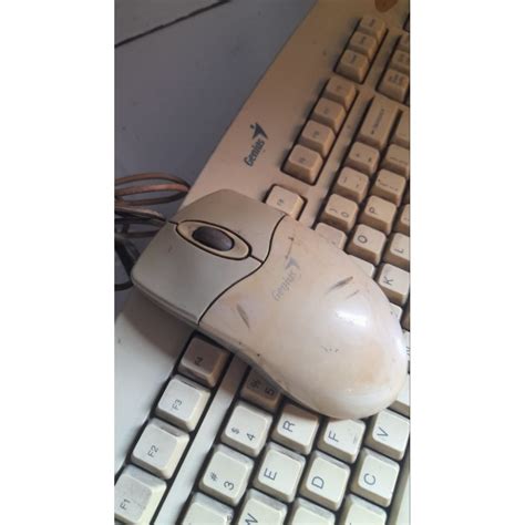 Jual Keyboard Mouse Genius Putih Jadul Colokan Ps2 Shopee Indonesia
