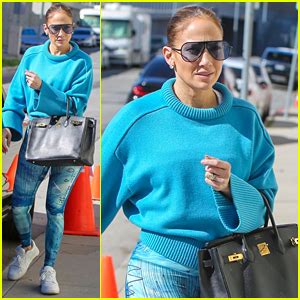 Jennifer Lopez Confirmed To Make A Cameo In Dunkin Donuts Super Bowl