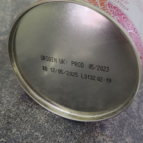 Whittard Raspberry Ripple Flavour White Hot Chocolate 120g Food And Drinks Beverages On Carousell