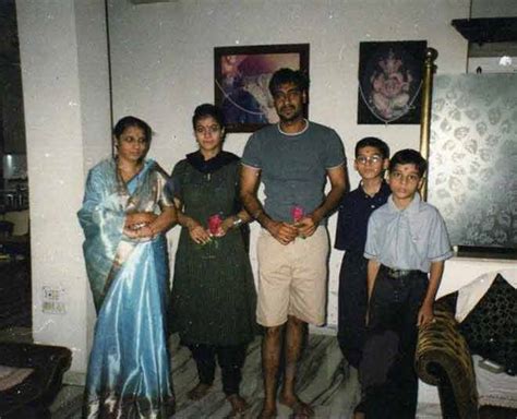 Bollywood Couple Ajay Devgan And Kajol Love Story In Hindi Bollywood