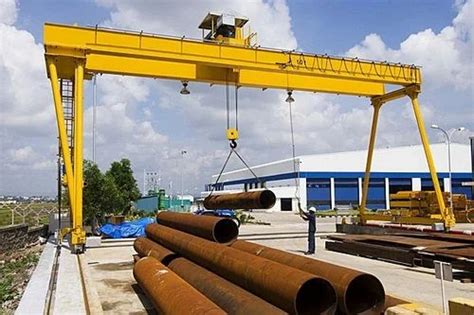 Electric Single Double Girder Gantry Crane Maximum Lifting Capacity