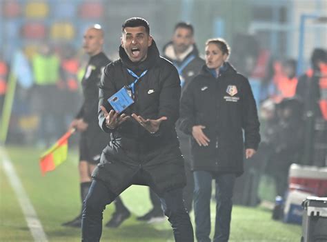 Primii doi antrenori pe care i a căutat FC Voluntari după ce l a dat afară pe Nicolae Dică