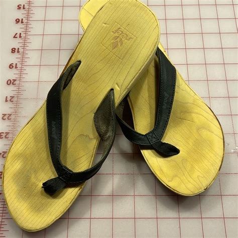 Reef Shoes Womens Reef Flip Flops Black Poshmark
