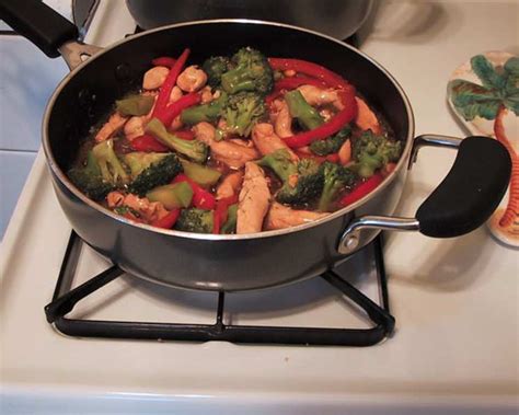 Stir Fry Chicken And Broccoli With Peanuts Recipe Chefs Resource Recipes