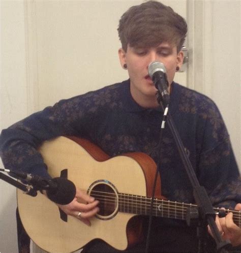 Charlie Wallis Live Session Phoenix Fm