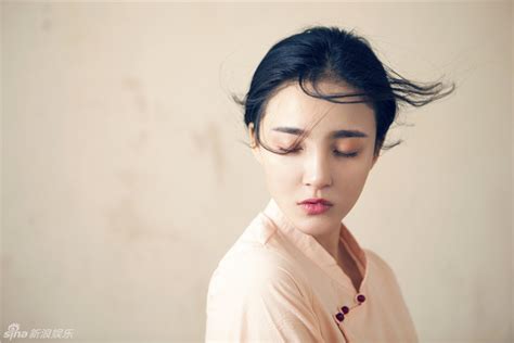 刘雨欣写真 电视指南