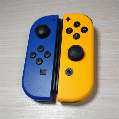 Yahooオークション 任天堂 Nintendo Switch ジョイコン Joy Con 中