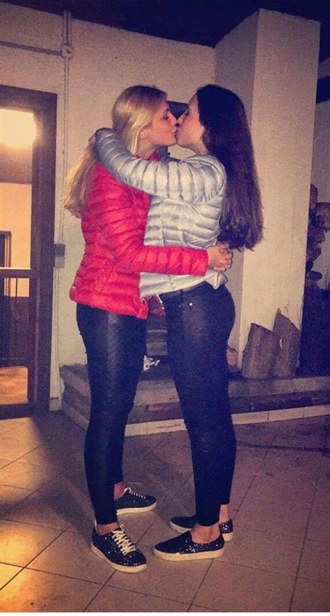 Pin On Oh Those Beautiful Girls In Their Down Jackets