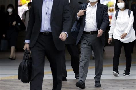Worlds Largest Pension Fund Takes Record 165 Billion Hit Bloomberg