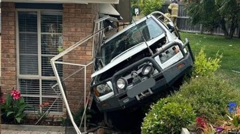 Ute Crashes Into House On Sleepy Ocean Grove Street The Courier Mail