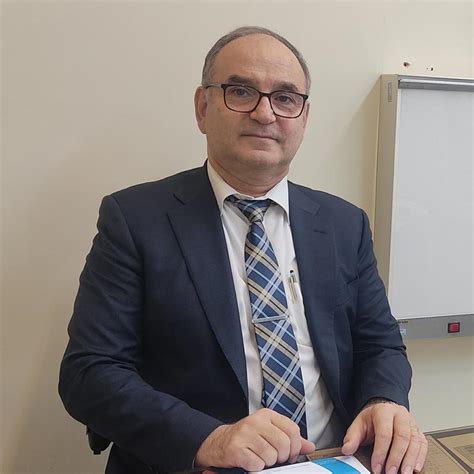 دکتر سرژیک آزاریانس متخصص داخلی مغز و اعصاب بیمارستان تهران ⭐️