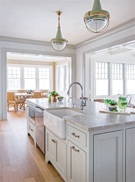 Kitchen Remodels Peninsula With Sink