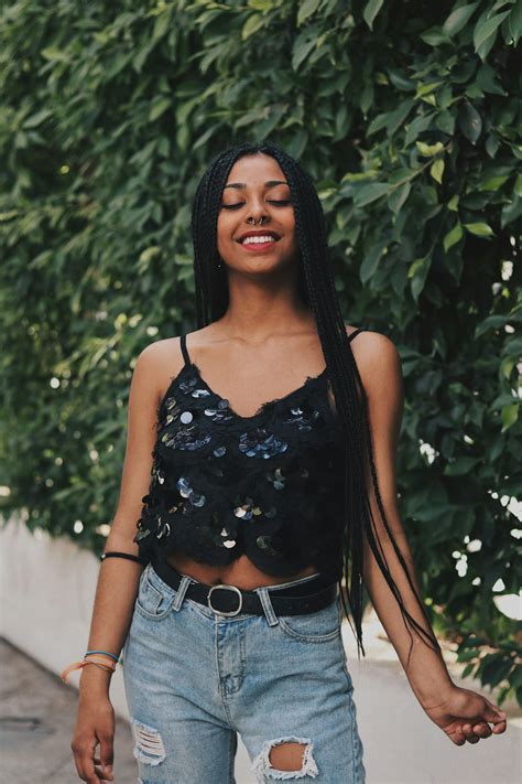 Black Crop Top Outfit Ideas