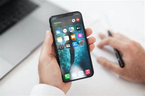 How To Use The Compact Call Interface On Iphone In Ios 14 How To Use The Compact Call Interface On Iphone In Ios 14