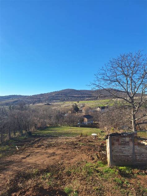 Къща за продажба в село Лозен Двуетажна къща 92 кв м РЗП 808 кв м двор Къщи Вили Лозе