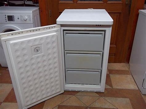 Mraznička Mrazák šuplíkový Bosch Aukro