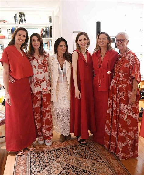 Toia Lemann Faz Desfile Verão 2024 Em Grande Estilo Ontem 0410 Ze