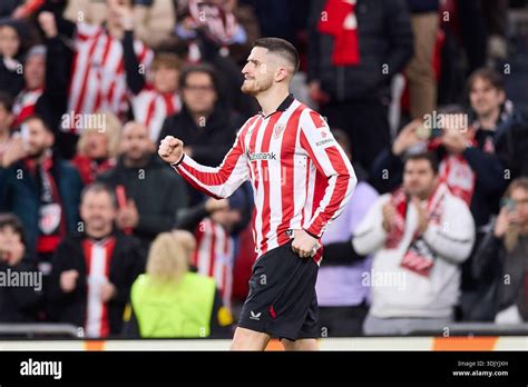 Oihan Sancet Of Athletic Club Celebrates After Scoring The Teams First