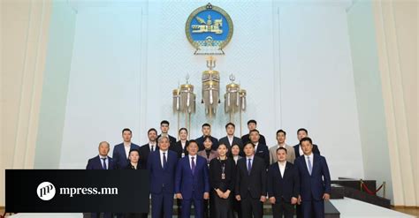 Ерөнхийлөгч У Хүрэлсүх 3х3 сагсан бөмбөгийн үндэсний шигшээ багийн тамирчдад баяр хүргэлээ