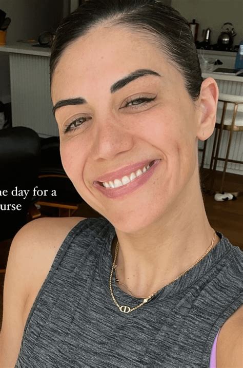 Fizz R Artisticeroticbeauty