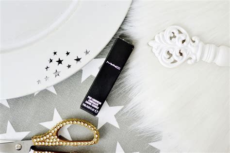 Lekki Ale Dobrze KryjĄcy Korektor Pod Oczy Mac Pro Longwear Concealer
