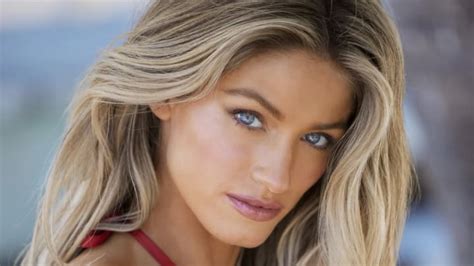 Si Swimsuit Model Berkleigh Wrights Red Polka Dot Two Piece Is Fabulous Affordable