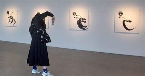 한글디자인 대가 안상수 ‘홀려라 후배 김영나 ‘이지 헤비부산서 개인전