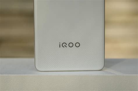 Iqoo Neo9s Pro评测：加量还减价 这个s才是真的香手机评测安兔兔