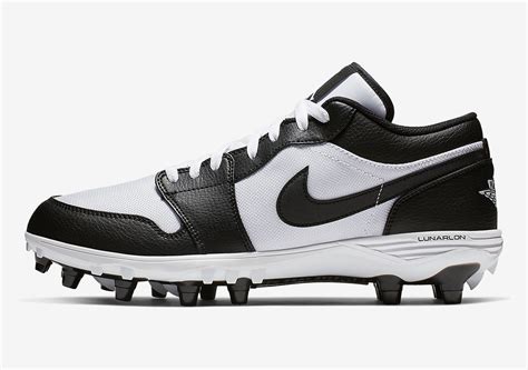 Air Jordan 1 Football Cleats Release Info