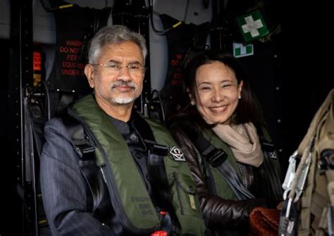 Jaishankars Take A Chopper Flight In Austraila