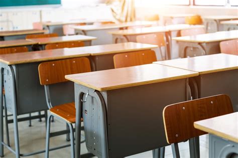 Allerta meteo scuole chiuse lunedì 5 maggio stop in diversi comuni