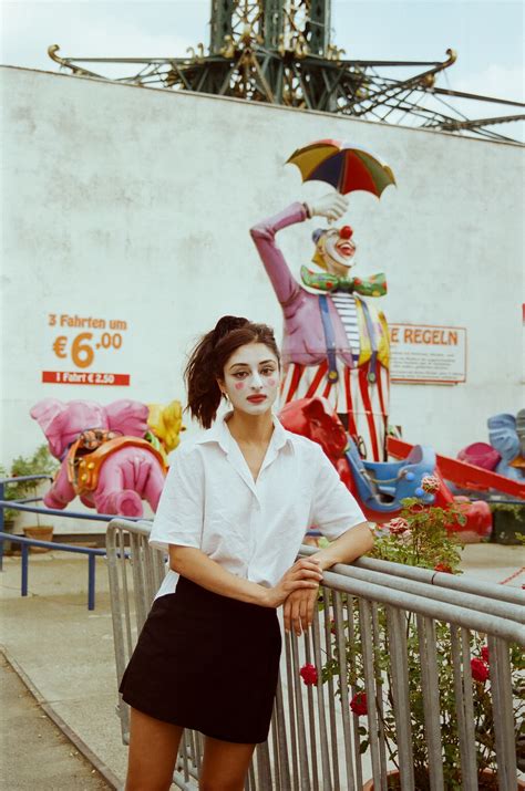 Intitulé Harlequin le nouvel album de Sofie Royer lancienne
